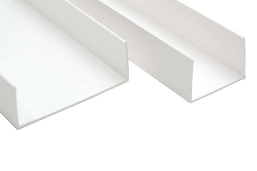 Straight pvc u-profile - symetric -100mm 4mtr/lng